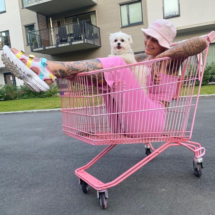 helene-ekra - Melk & Honning